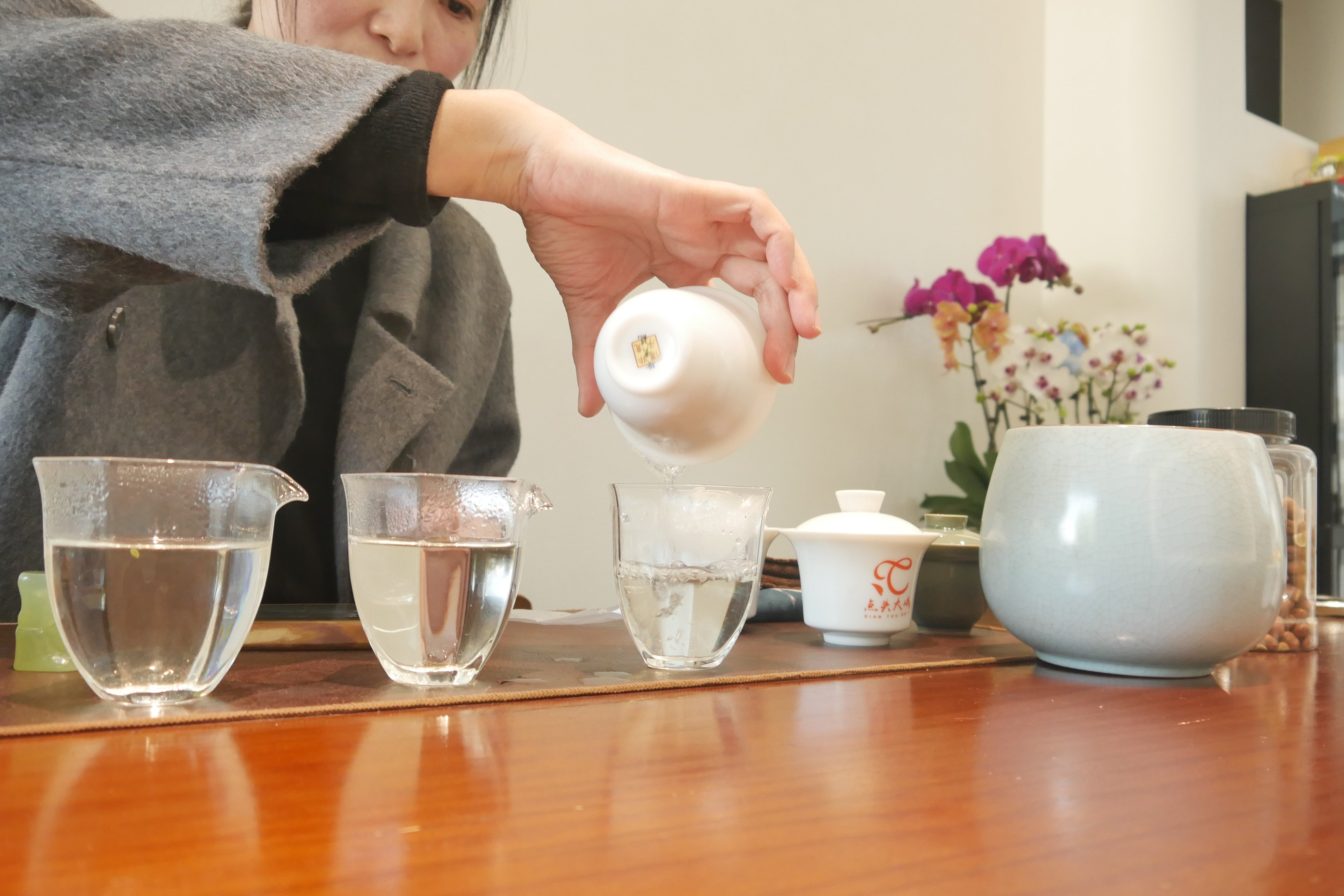 A Tale of Two Tea Shops: Part One – The Sweetest Dew